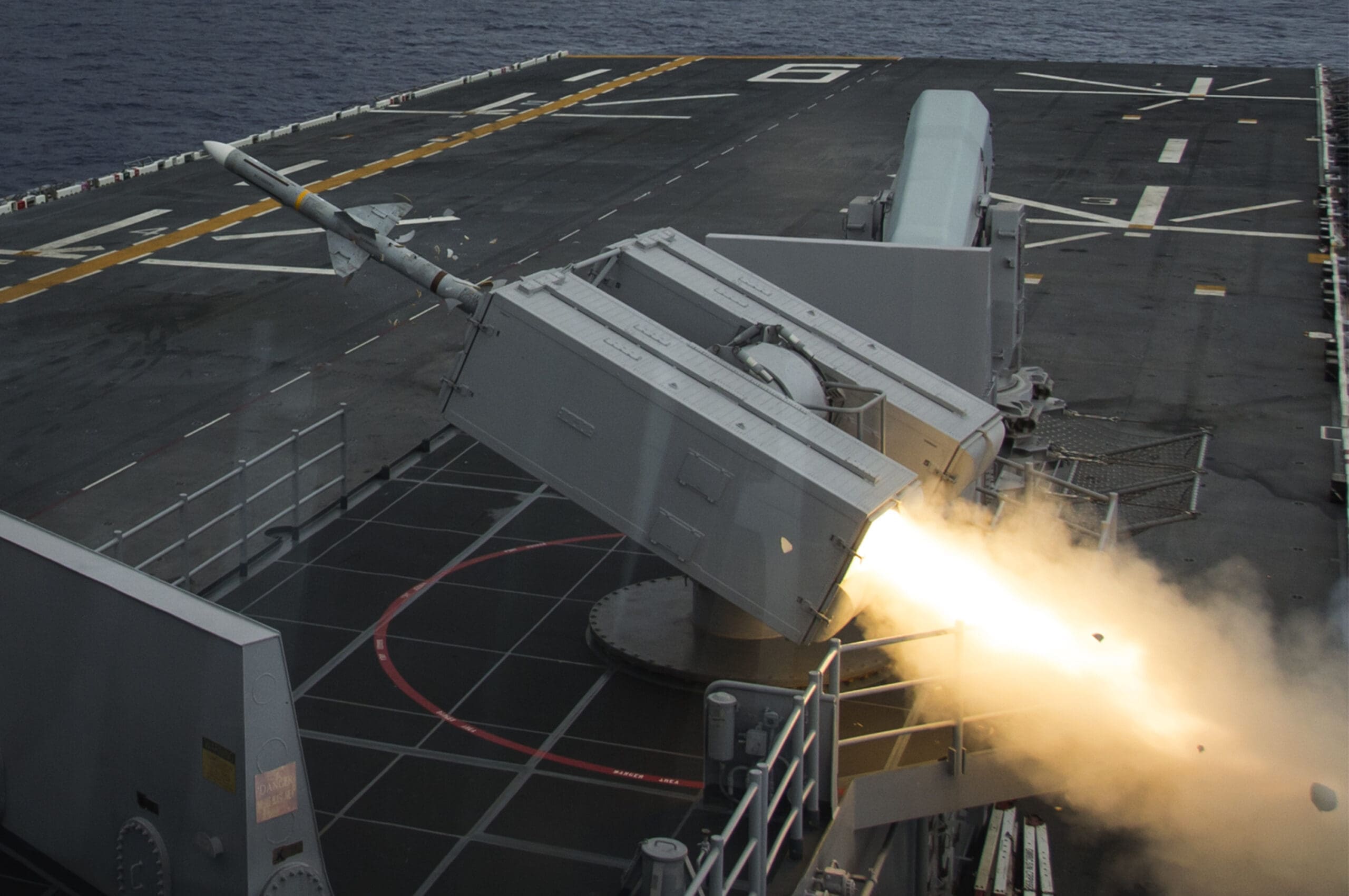 Raytheon fabricará nuevos misiles RIM-162 Evolved SeaSparrow Block 2 ...