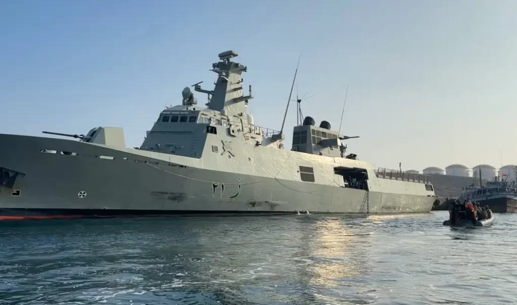 The Spanish Navy frigate Santa María conducted exercises with the Omani ...