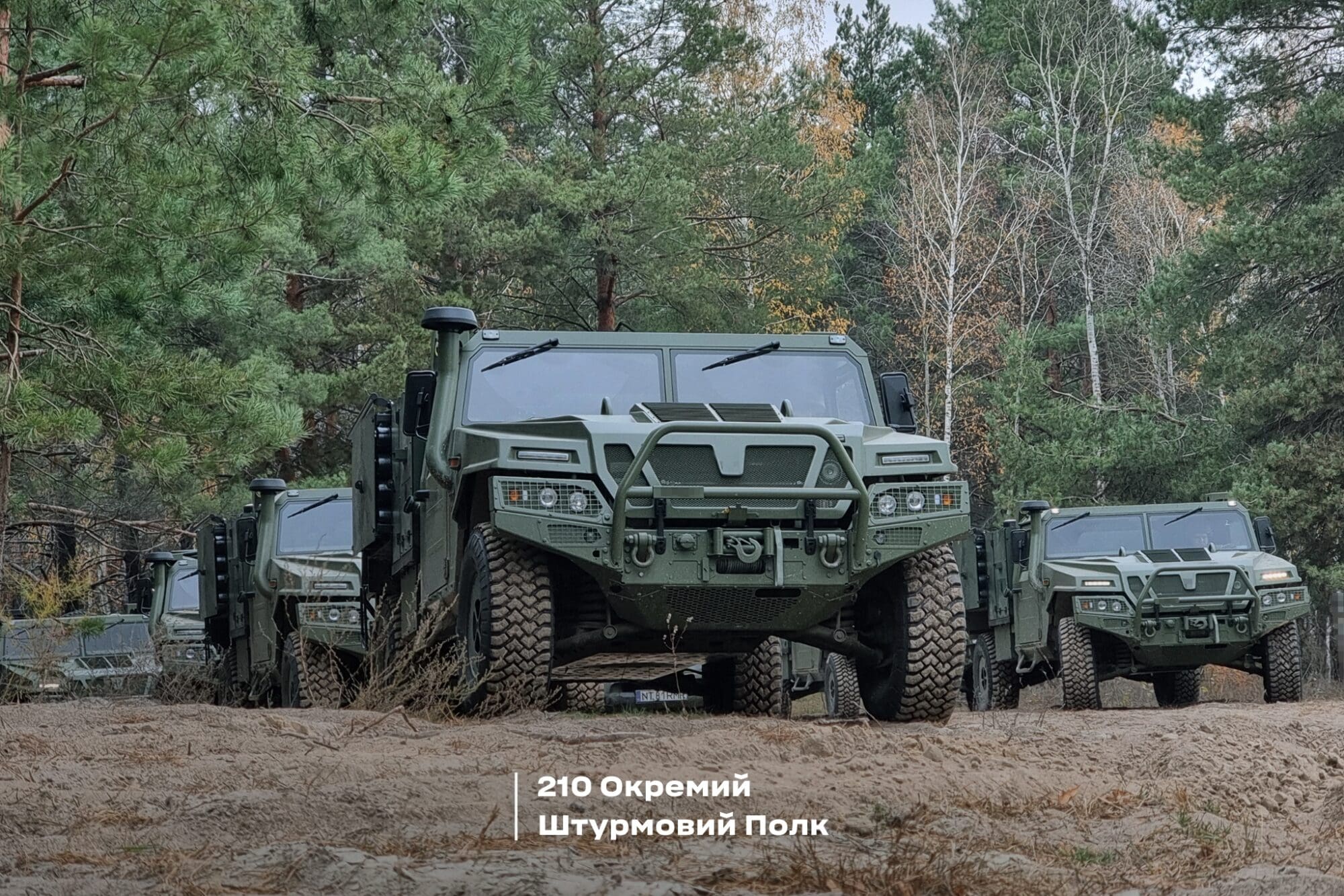 The Armed Forces of Ukraine have deployed the 4x4 VAMTAC vehicles ...