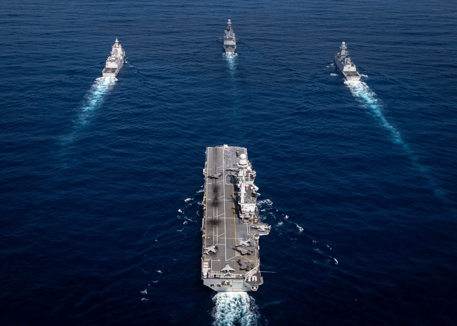 El portaaviones Cavour de la Armada Italiana completó su despliegue de ...