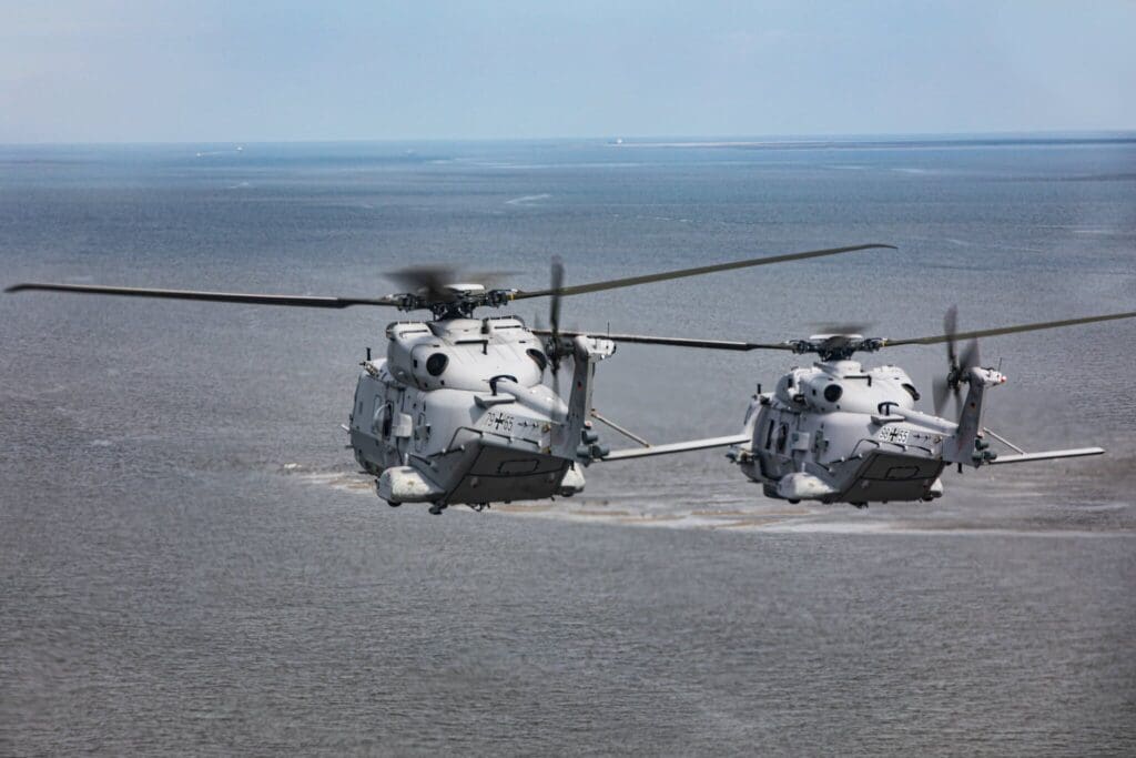 Airbus confirma que iniciará las entregas de los nuevos helicópteros NH90 Sea Tiger a la Armada ...