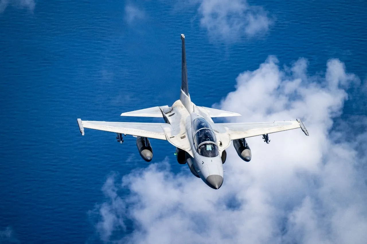 South Korea negotiates the Sale of 12 additional KAI FA-50PH Light ...