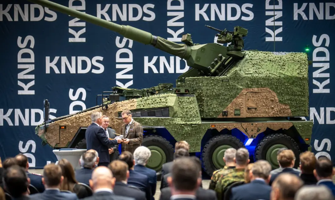 Germany delivers the first RCH 155 self-propelled howitzer to the Ukrainian Armed Forces