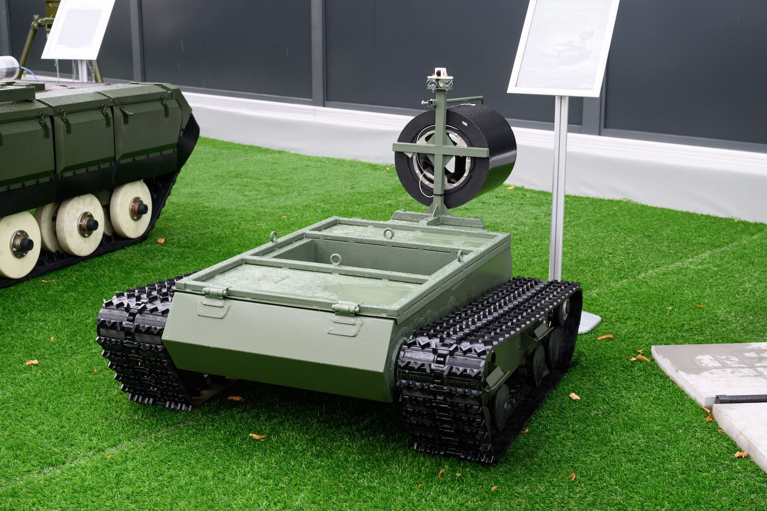 The Russian Ground Forces have received new Depesha unmanned ground ...