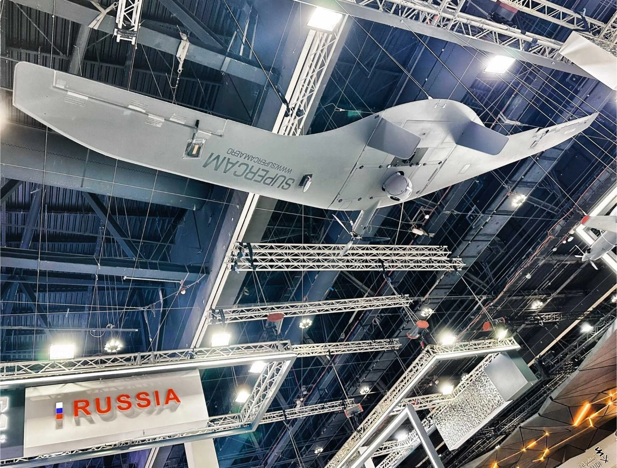 Unmanned Systems Group presenta las capacidades del drone Supercam S350 de las Fuerzas Armadas ...