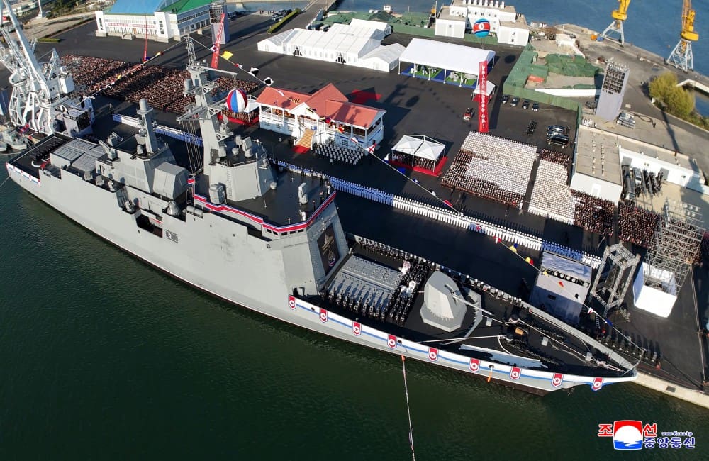 The North Korean Navy launched and unveiled the 'Choe Hyon,' its New ...
