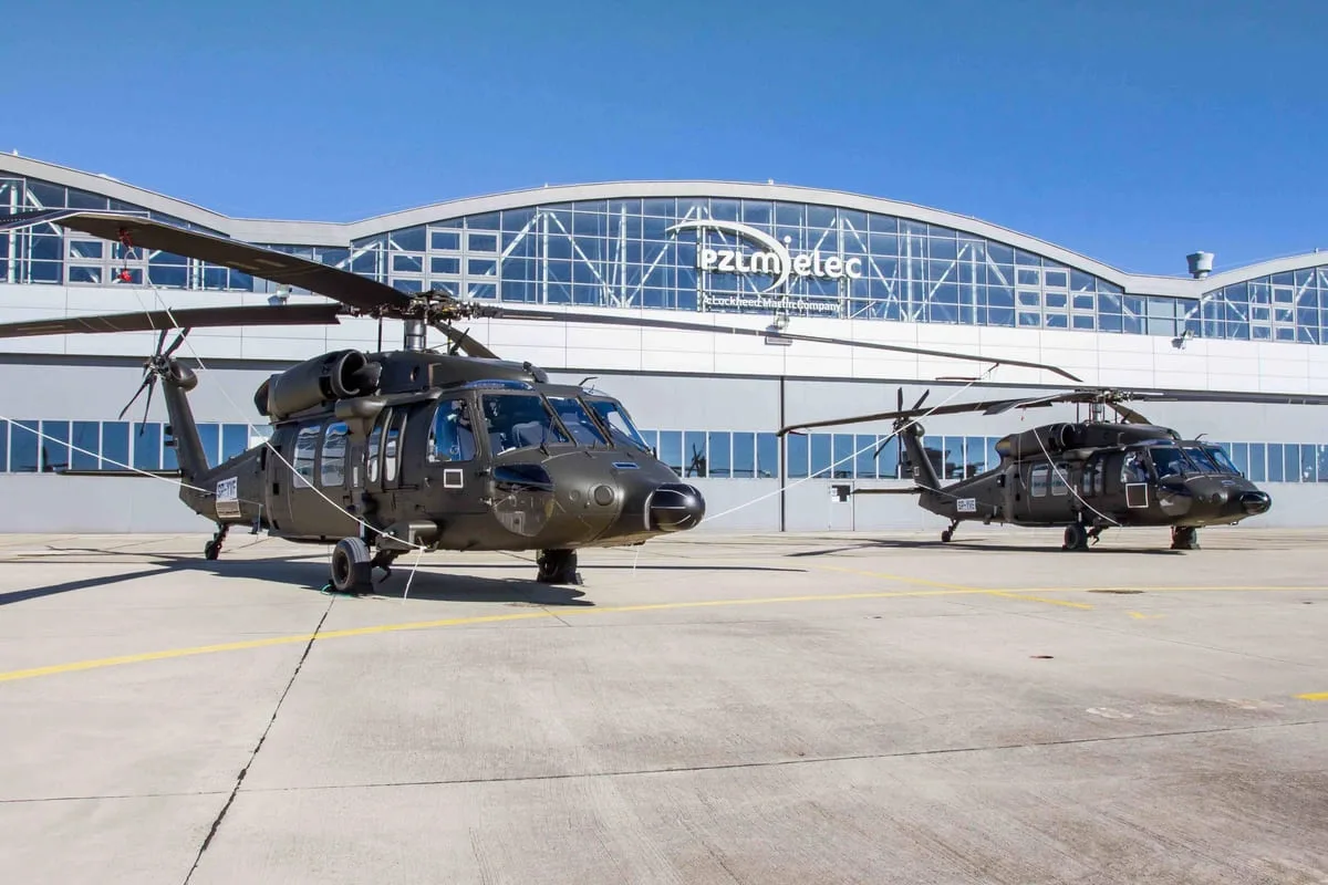 Poland postpones its plans to purchase 32 new S-70i Black Hawk ...