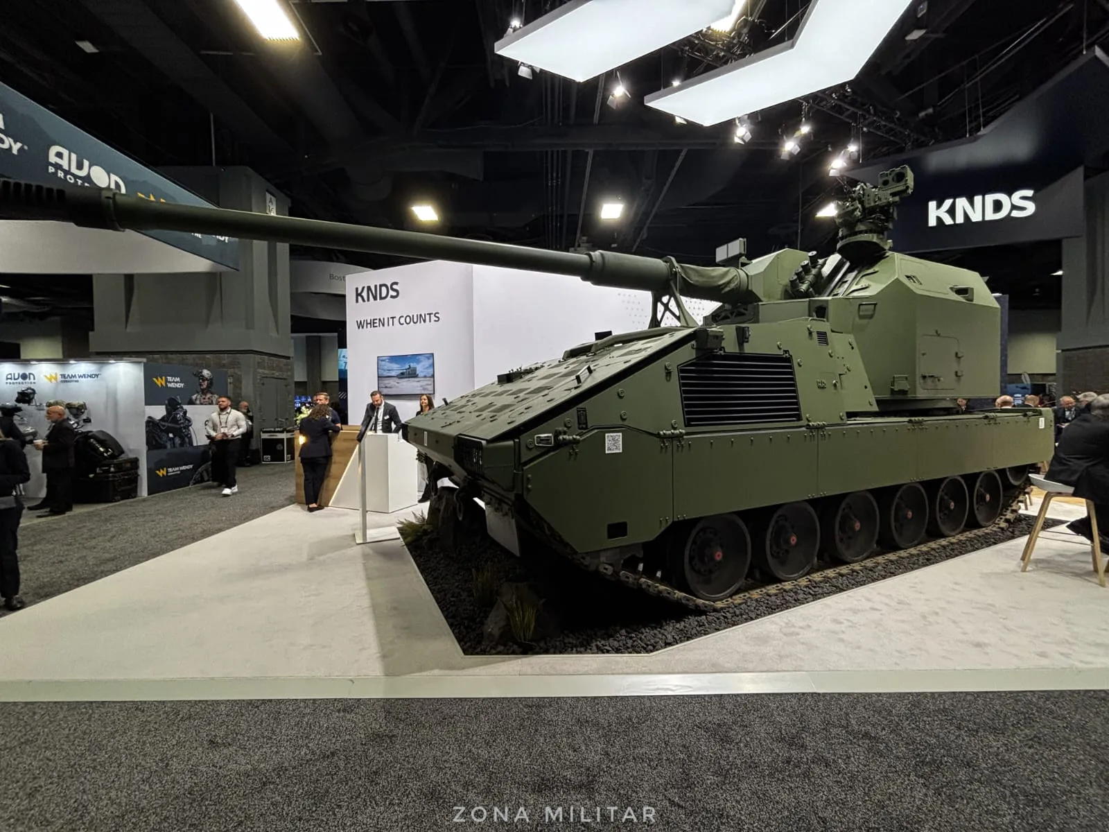 ZM at AUSA 2025 – KNDS’s new tracked version of the RCH 155 self ...